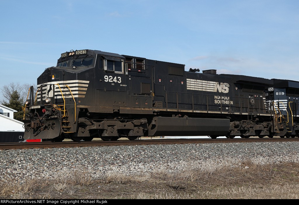 NS 9243